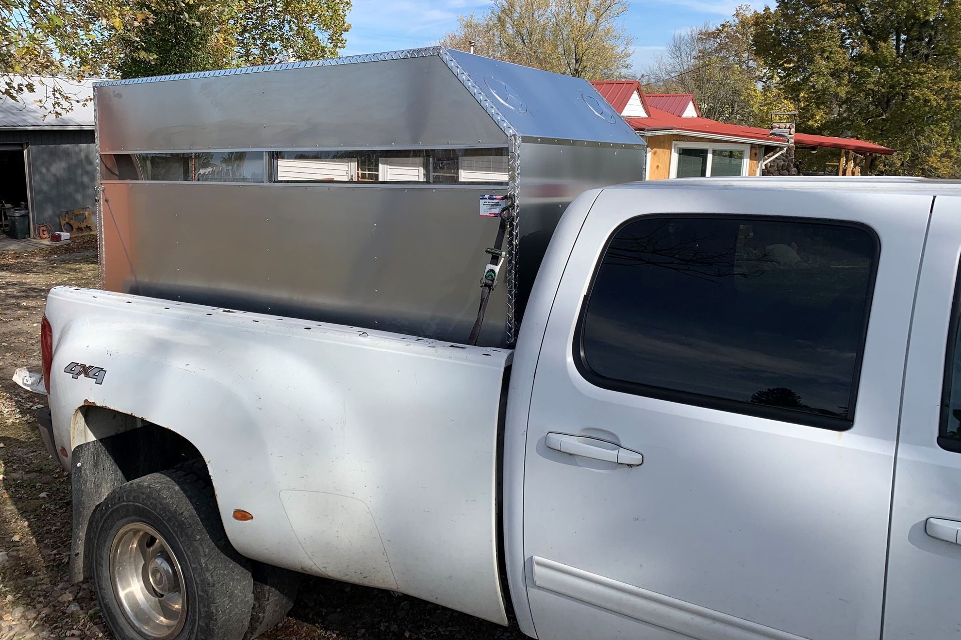 AllAluminum Show Products|Livestock Hauler | allaluminum.com